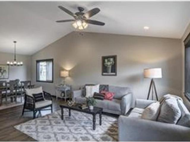 234 S Chestnut St, Ellsworth, WI 54011