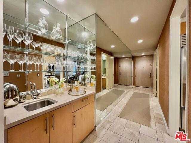 234 S Gale Drive 109