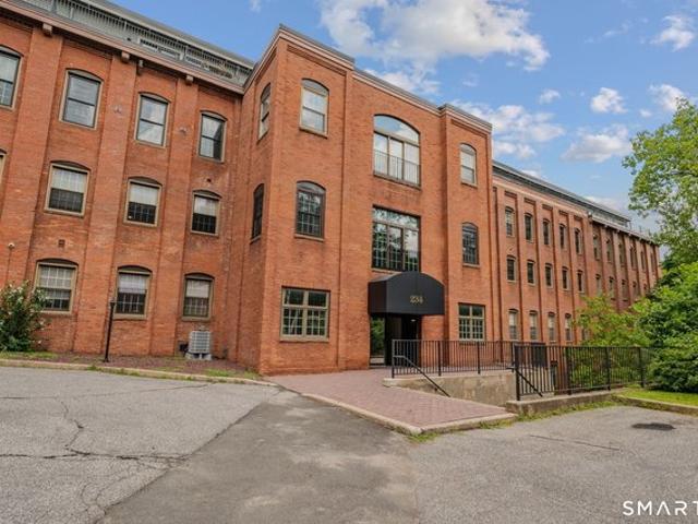 234 S Main St Apt 203, Middletown, CT 06457