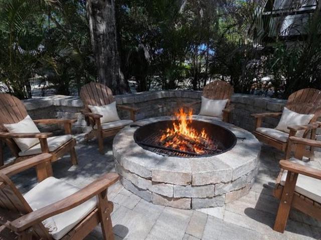 234 Stallion Ln, River Ranch, FL 33867