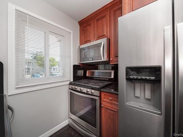 234 River Avenue 06