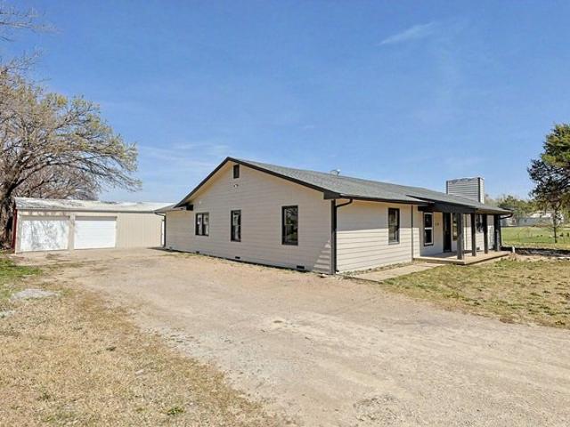 234 W Central St, Greenwich, KS 67055