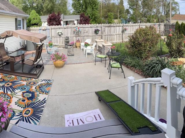 234 W La Salle Avenue