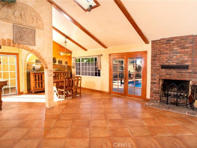 23545 Vía Decano, Valencia, CA 91355 | Compass
