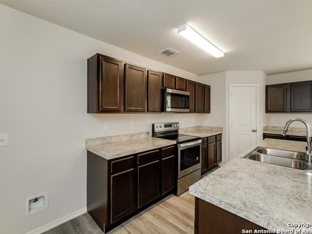 2354 Applewhite Meadow