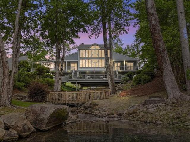 2354 Gwendale Dr E, Lizella, GA 31052