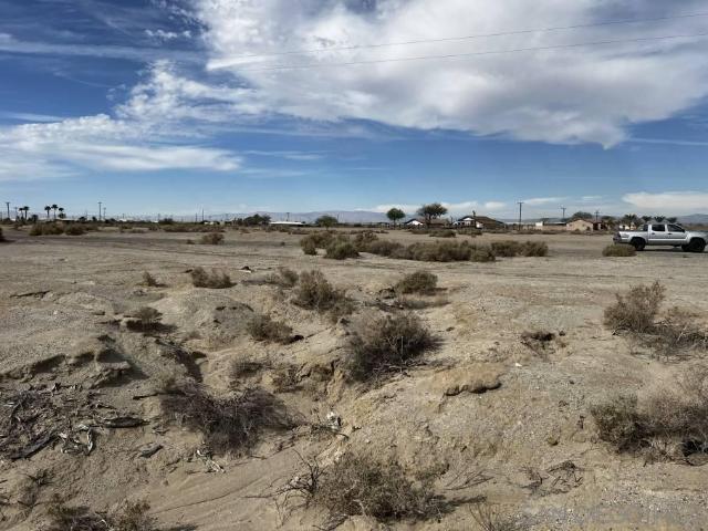 2354 Honolulu Ave, Salton City, CA 92274 | MLS #250043 SD