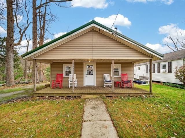 23557 Eisentrout Dr, Union City, PA 16438