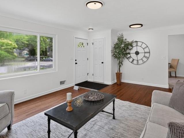 2355 Nokomis Ave, Saint Paul, MN 55119