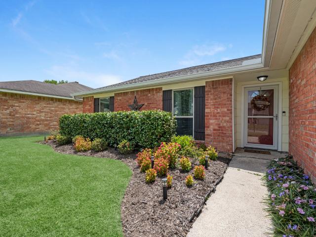 2355 Farriers Bend Drive