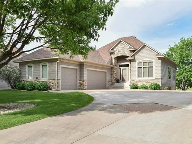 2355 Lehman Ln NE, Blaine, MN 55449