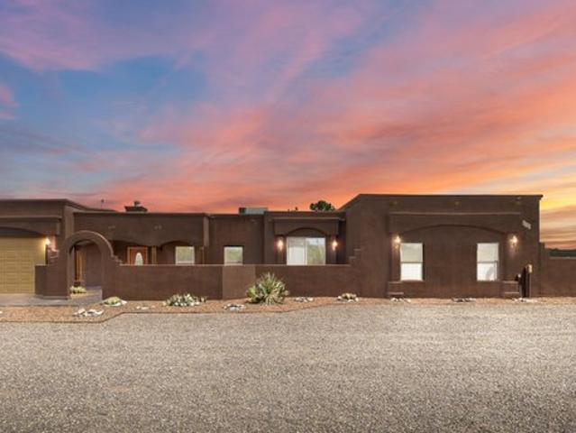 2355 Rincon De Amigos, Las Cruces, NM 88012
