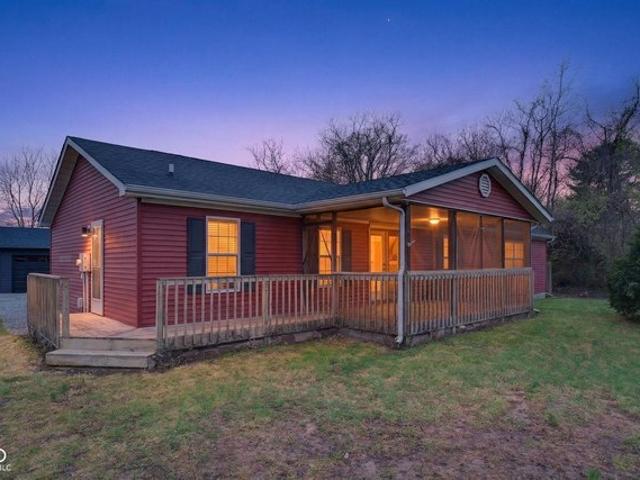 2355 W State Rd, Staunton, IN 47881