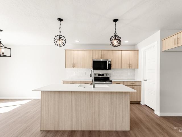 2355 W Red Jasper Dr