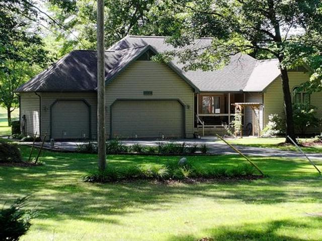23568 Bohn Rd, Belleville, MI 48111