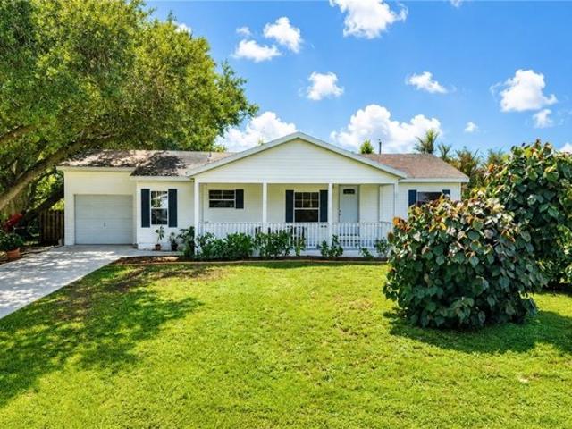 2356 17th Ave SW, Vero Beach, FL 32962