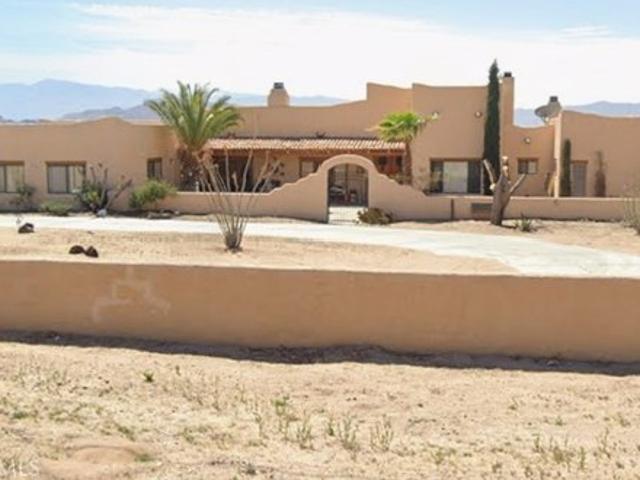 23577 South Rd, Apple Valley, CA 92307