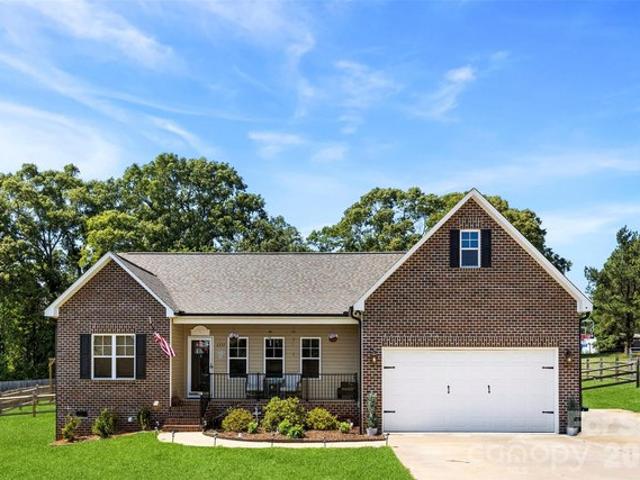 2357 Mintew Cir, Lincolnton, NC 28092