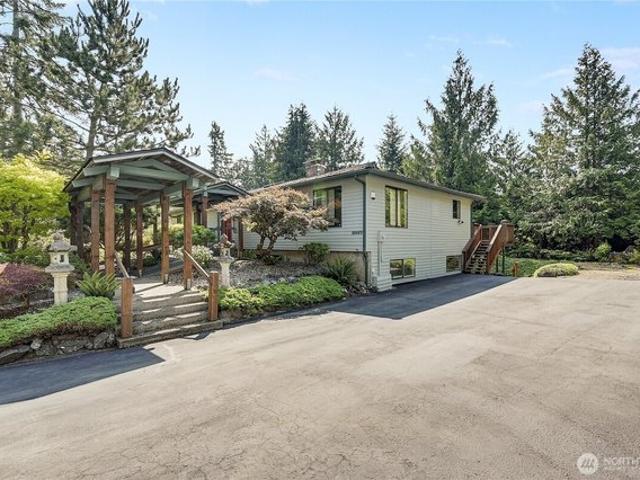 2357 Mountain View Dr SE, Port Orchard, WA 98366