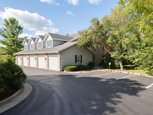 2357A Quail Hollow Ct, Unit D, Delafield, WI 53018 | MLS #1958