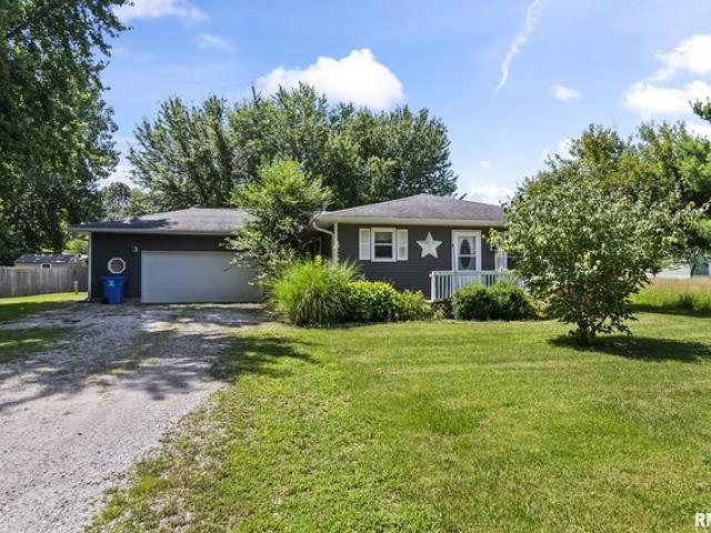 23585 Clemens Rd, Athens, IL 62613