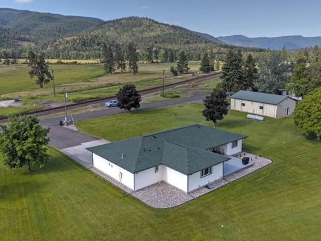 23588 Mullan Rd, Huson, MT 59846