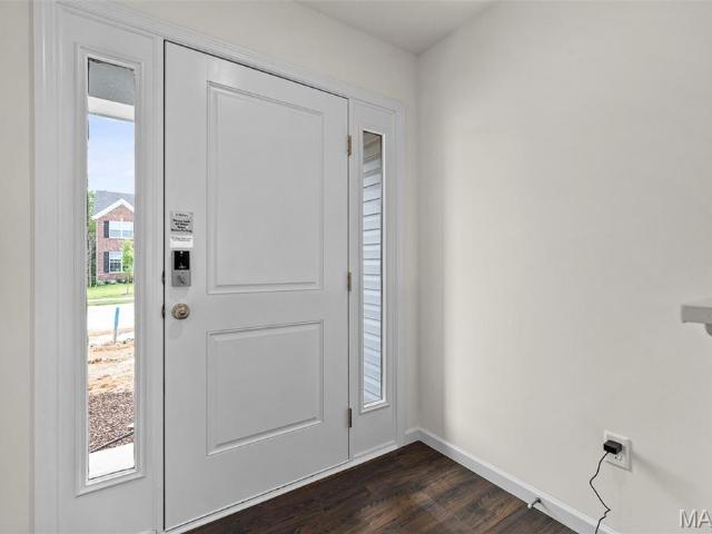 2358 Reiff Dr, Florissant, MO 63031 | MLS #26020