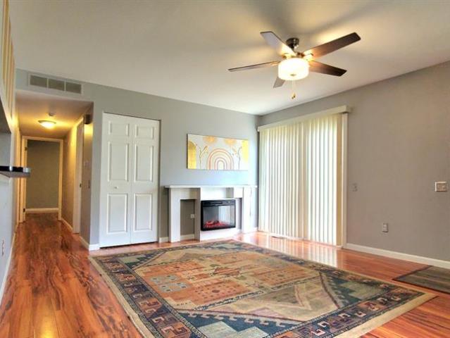 23593 Stonehenge Boulevard