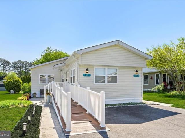 23595 E Beach Dr, Lewes, DE 19958