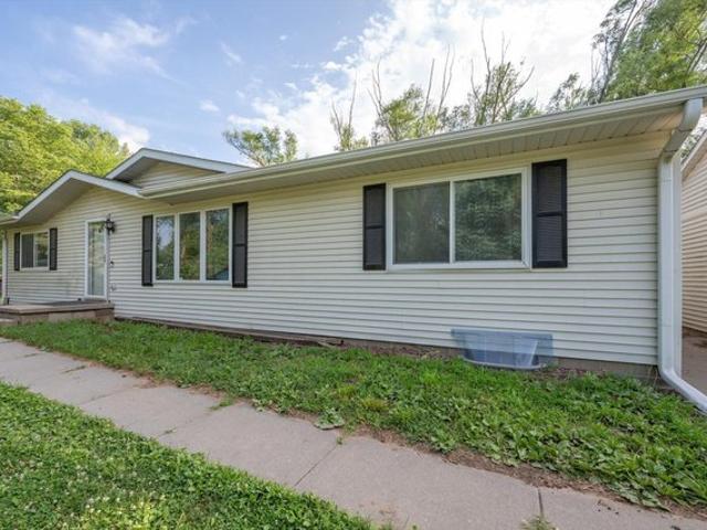 2359 Norton Ave, Logan, IA 51546
