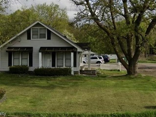 2359 E Hill Rd, Grand Blanc, MI 48439