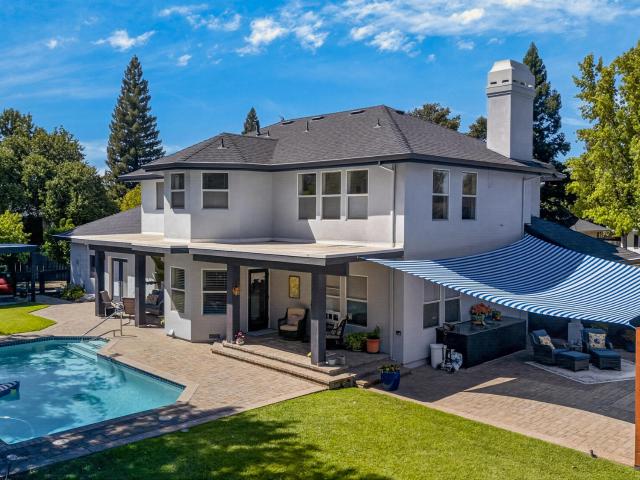 2359 El Vista Street