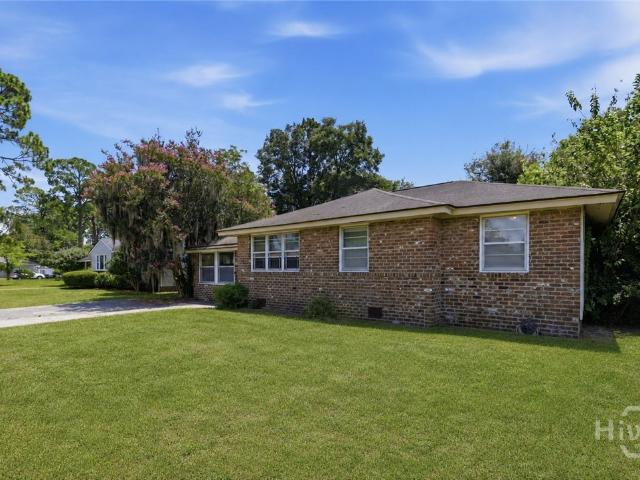 2359 Pinetree Road