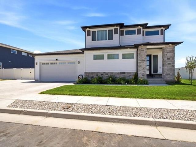 2359 W 3225 S, West Haven, UT 84401