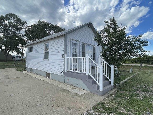 23501 1st Ave, Caputa, SD 57725