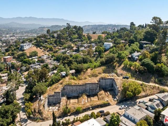 2350 N Lake Shore Ave, Los Angeles, CA 90039
