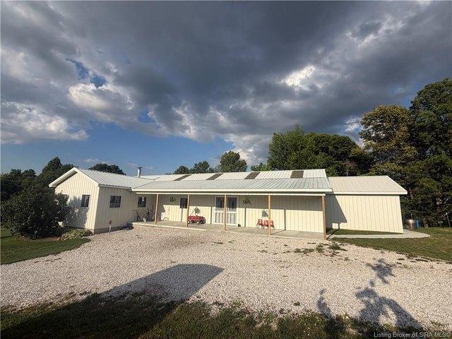 2350 N Whiskey Hollow Rd, Salem, IN 47167