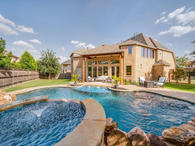 2350 Crest Pointe Place
