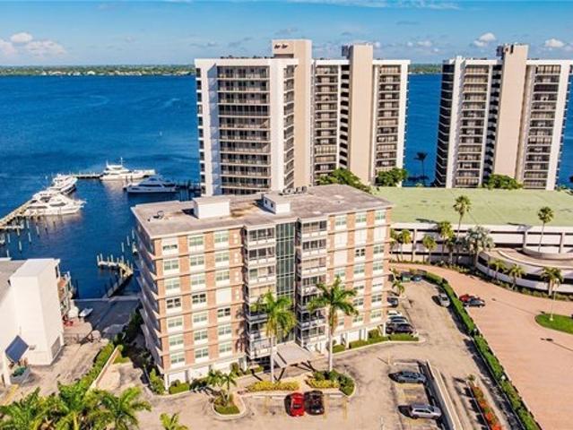 2350 W 1st St Unit 205, Fort Myers, FL 33901