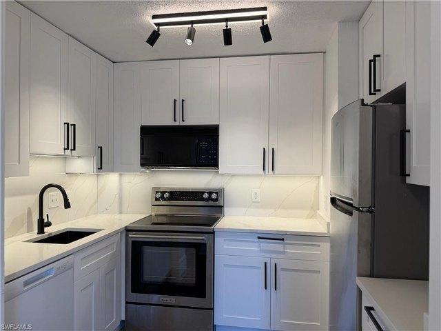 2350 W 1st St Unit 303, Fort Myers, FL 33901