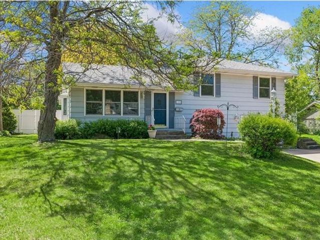 2350 Wells Wood Curv, Bloomington, MN 55431