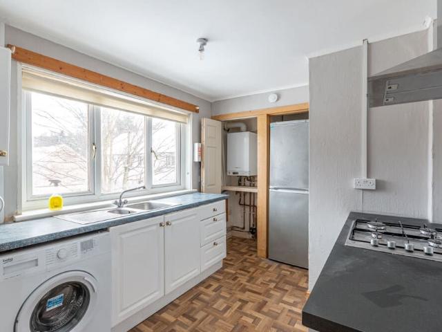 2350L Alan Breck Gardens, Edinburgh, EH4 7HU