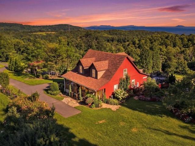 2351 Old Appalachian Trl, Fancy Gap, VA 24328