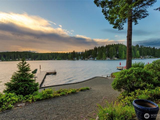 2351 E Mason Lake Drive E