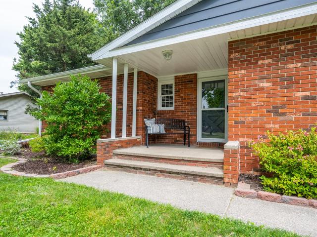 2351 Fountain Lane