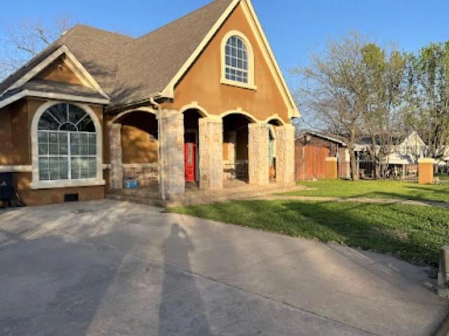 2351 Longhorn 4 Plex