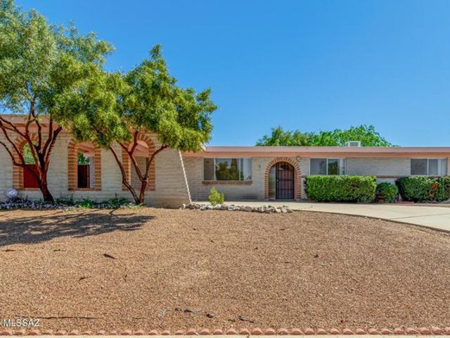 2351 S Thomas Dr, Tucson, AZ 85710