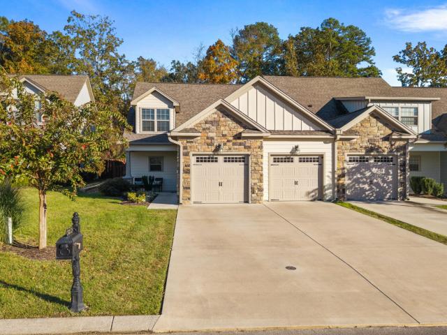 2352 Rivendell Lane