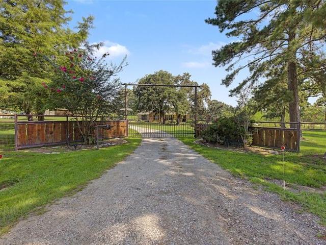 23530 Hargrave Rd, Hockley, TX 77447