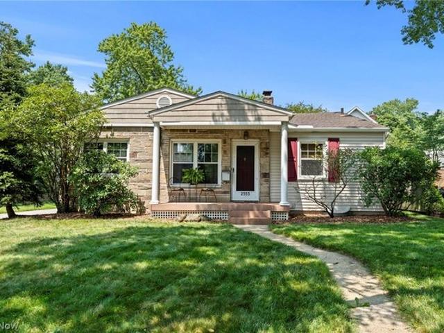 2353 Chestnut Blvd, Cuyahoga Falls, OH 44223